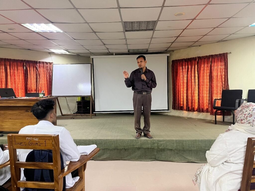 About Dr. Ratin Mondal - Dr. Ratin Mondal